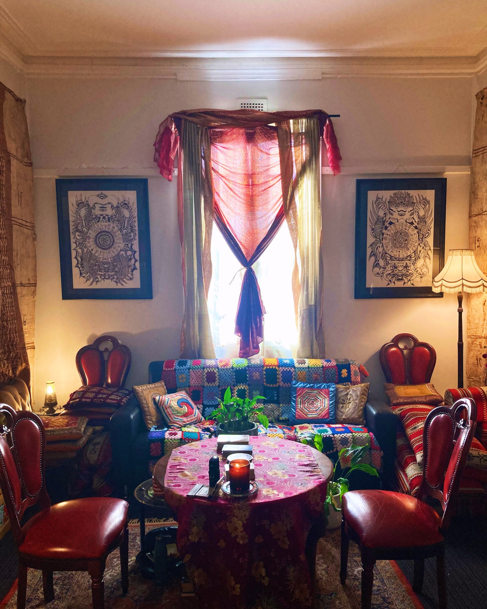 Contact & Book a Tarot Reading | Tarot Readings with Psychic Sarah